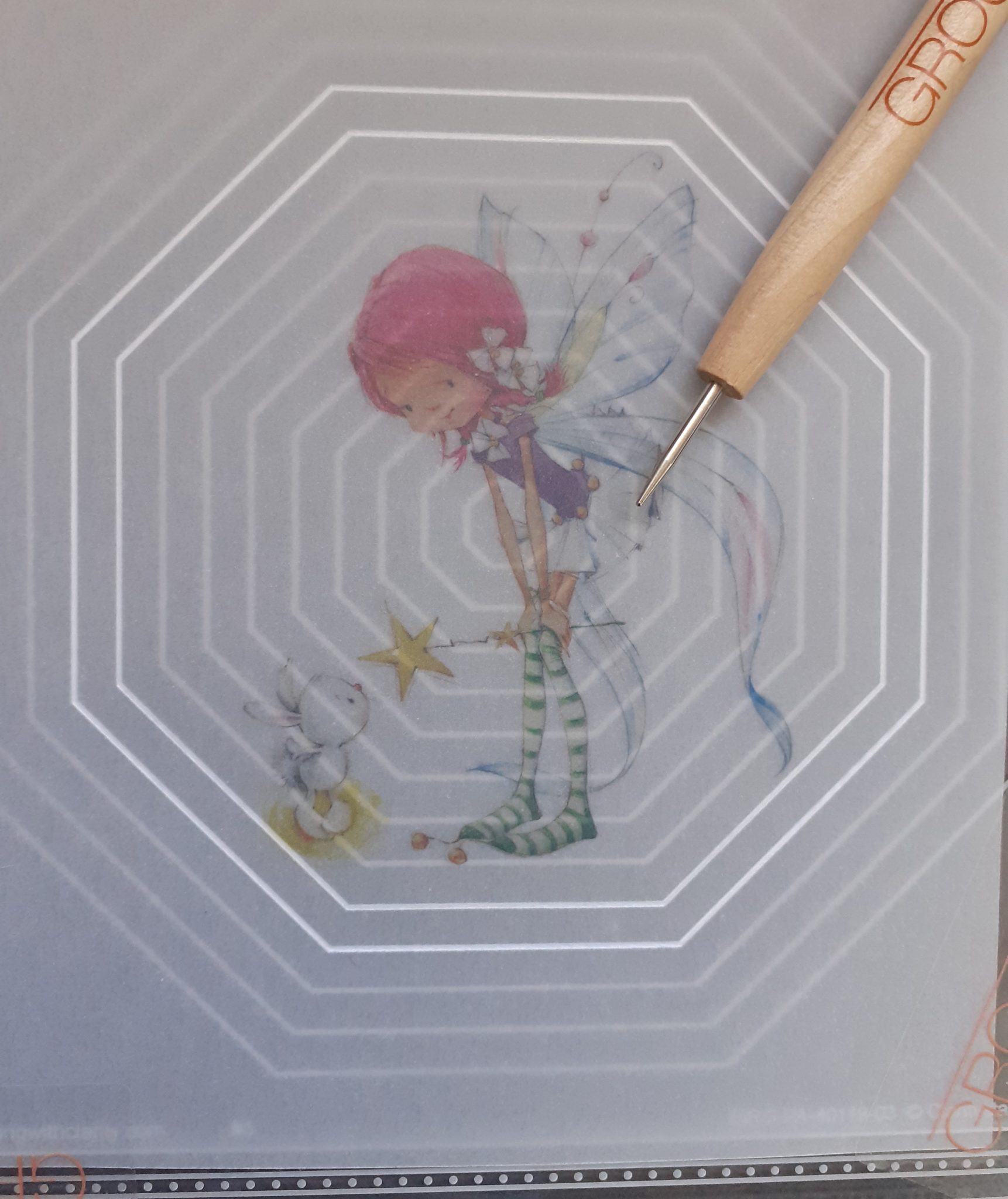 Clarity’s Blog Tutorial: How To Put Grid Patterns In Irregular Shapes