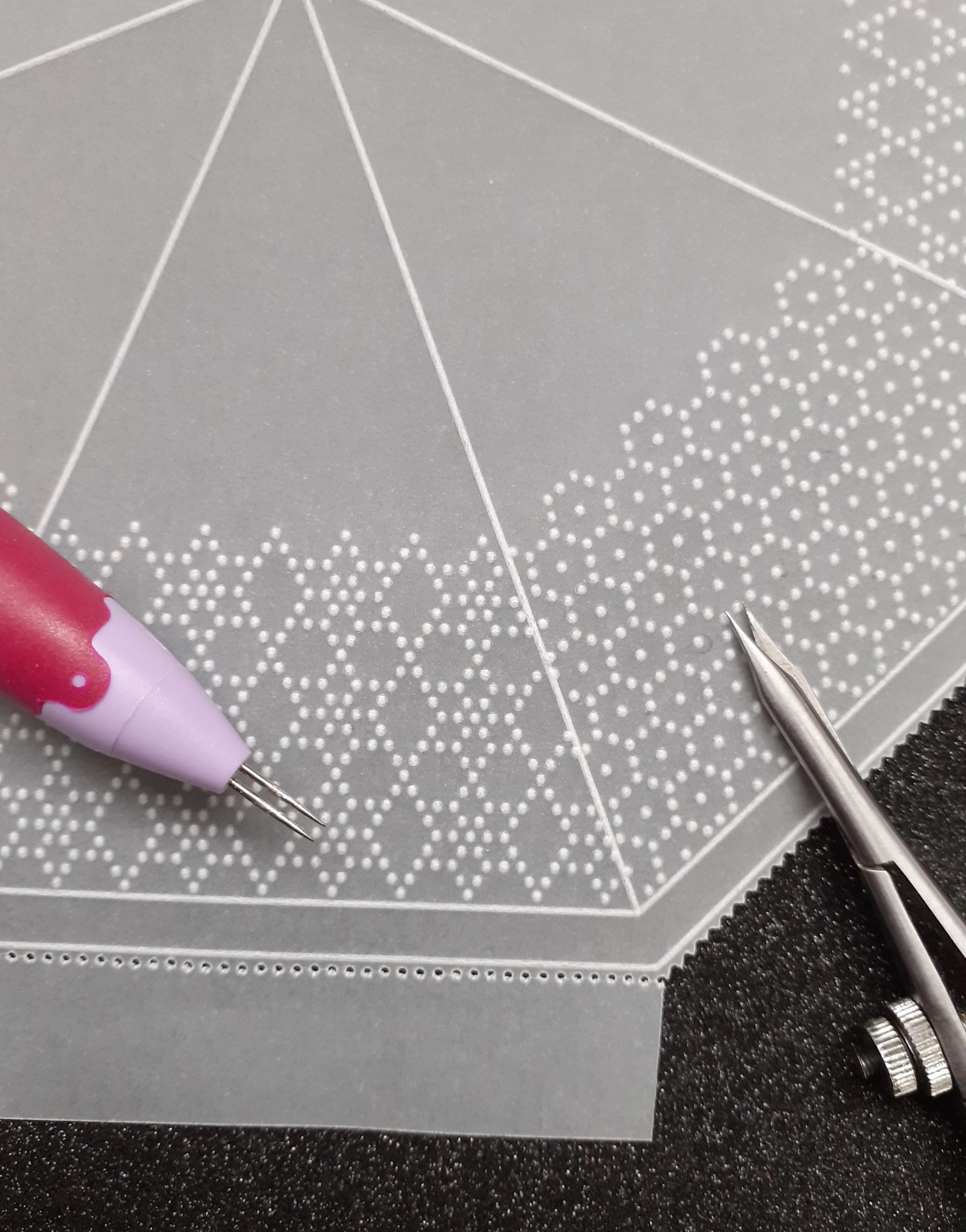 Clarity’s Blog Tutorial: How To Put Grid Patterns In Irregular Shapes