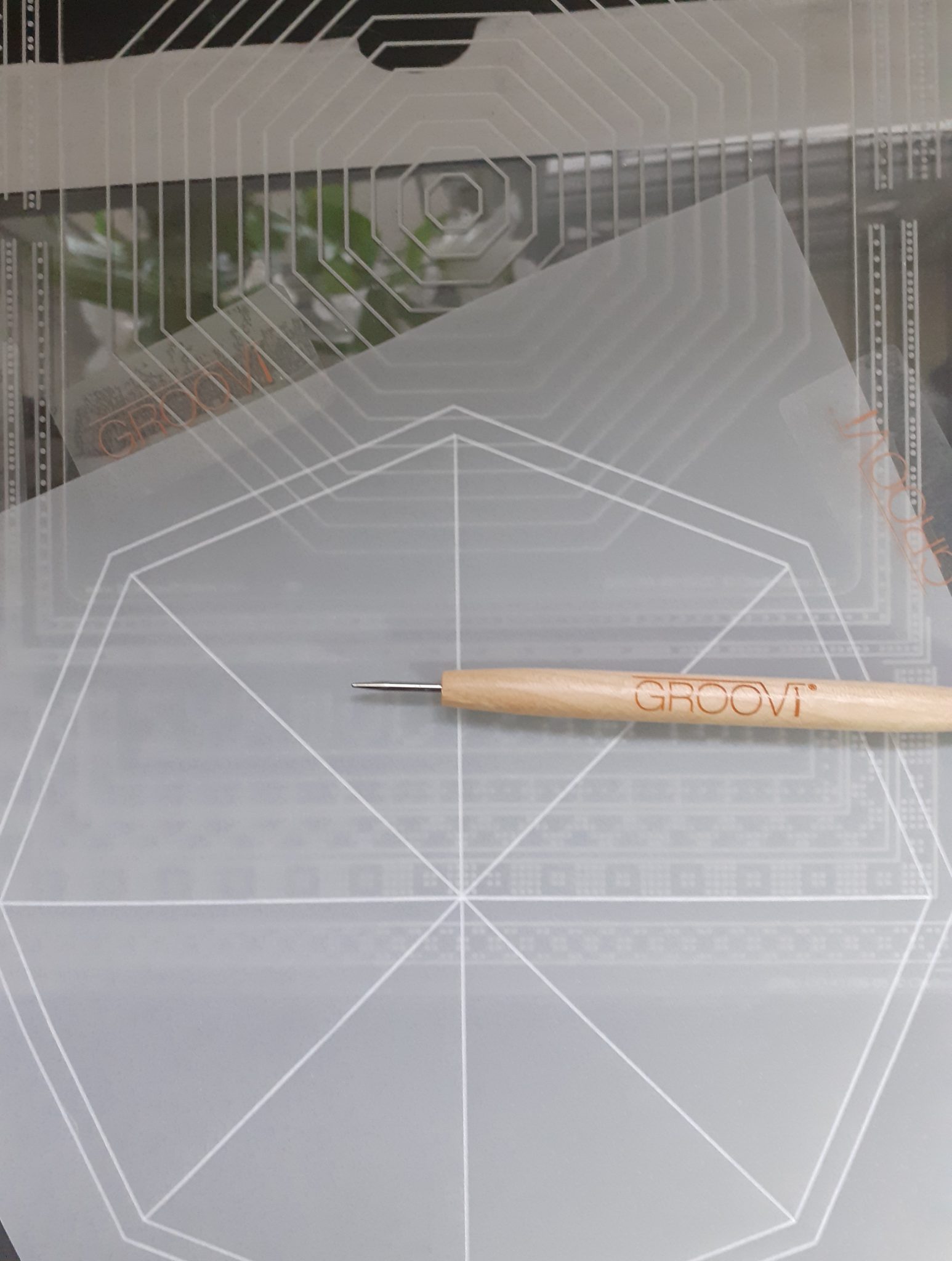 Clarity’s Blog Tutorial: How To Put Grid Patterns In Irregular Shapes