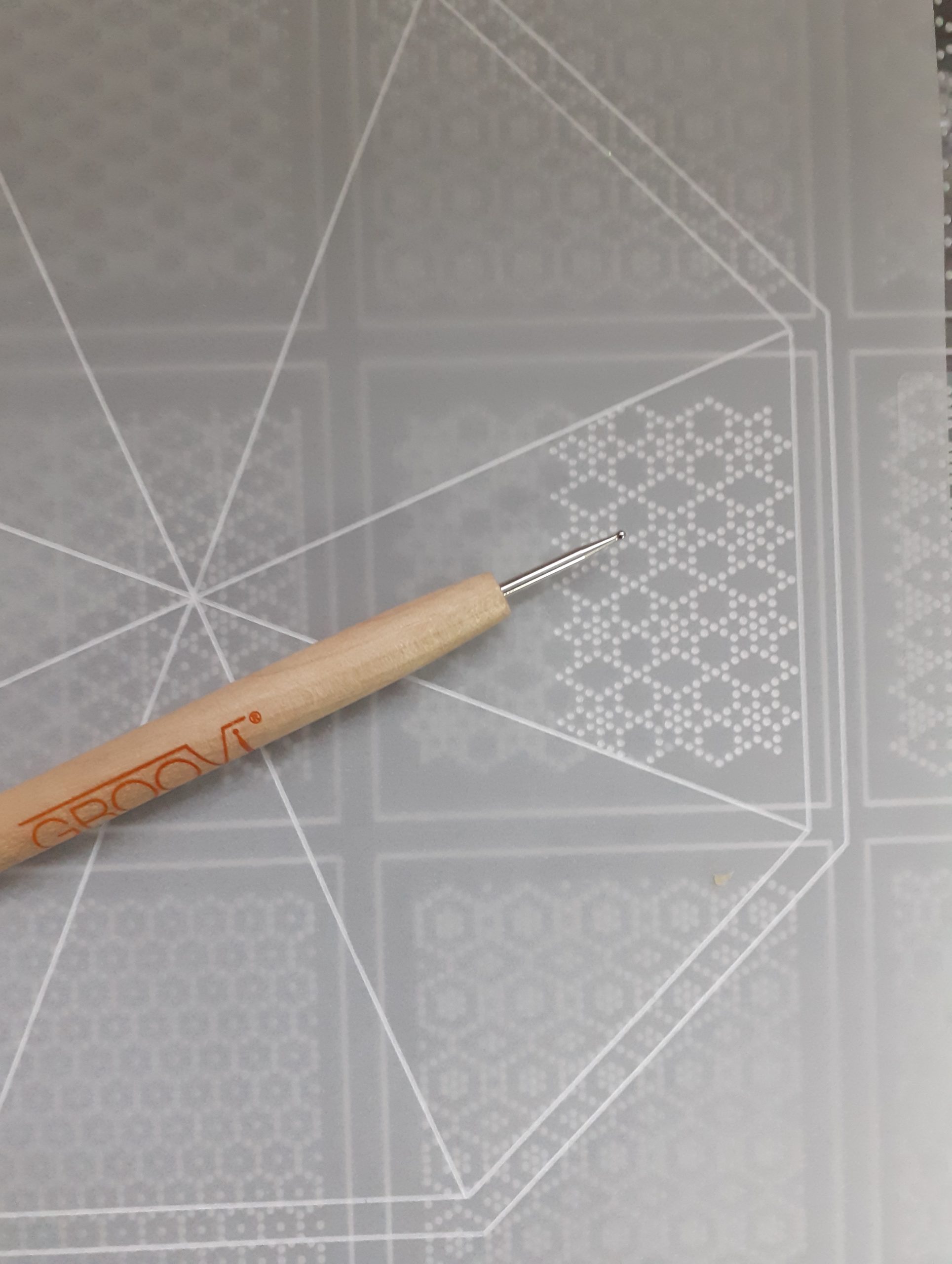 Clarity’s Blog Tutorial: How To Put Grid Patterns In Irregular Shapes