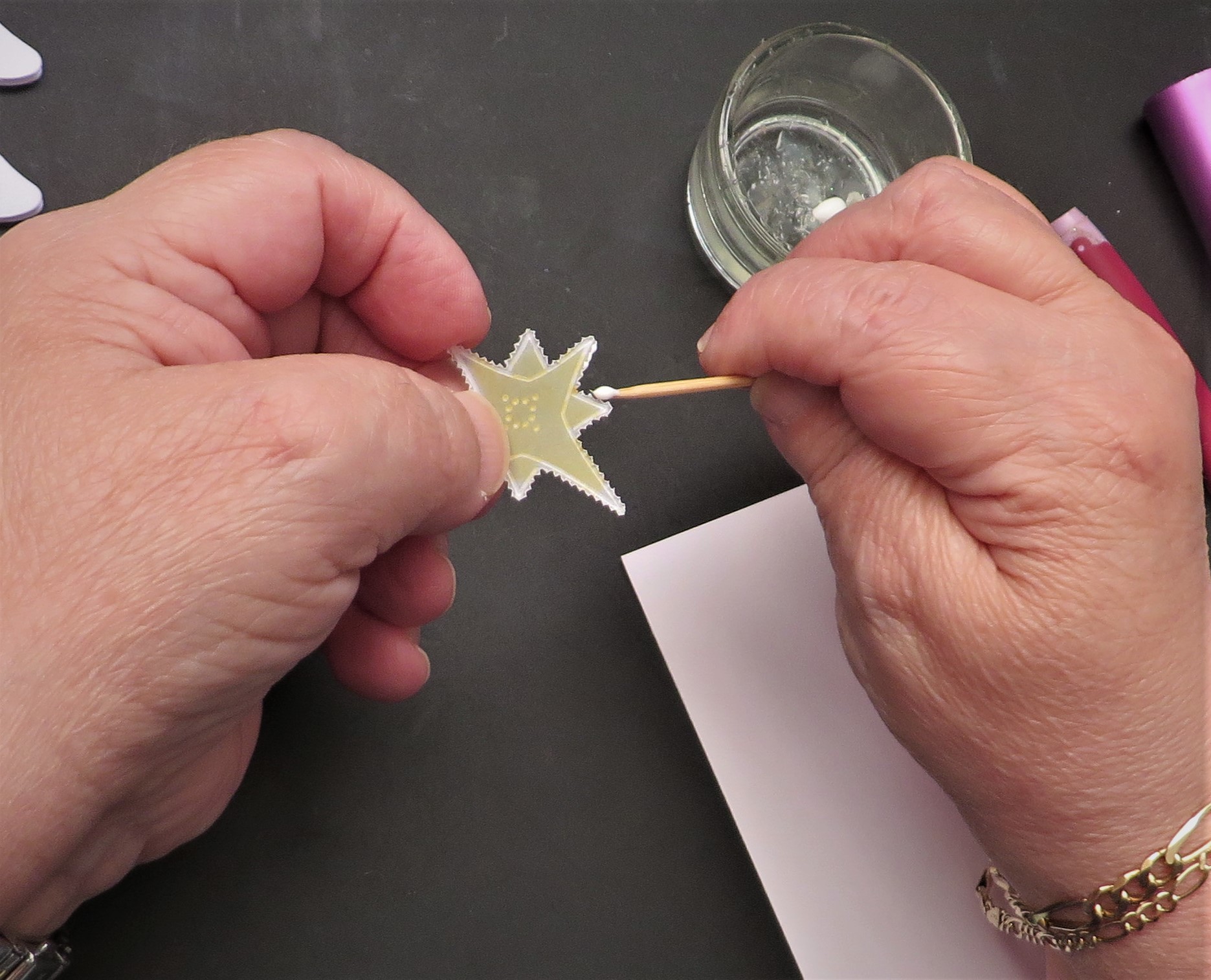 Clarity’s Blog Tutorial: How To Make A Christmas Tree Aperture