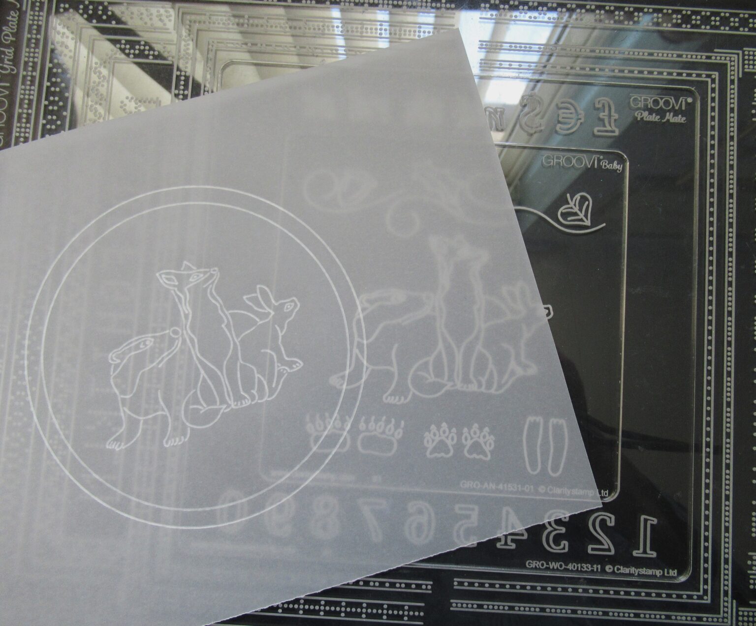 Clarity Matters Blog Tutorial: How To Use Circular Grids to Frame Your Work